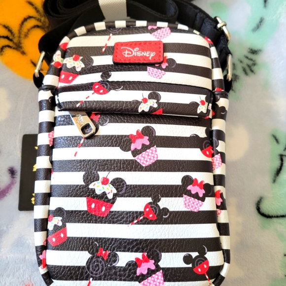Disney | Bags | Disney Crossbody Bag | Poshmark